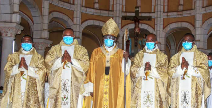CLARETIANS IN CAMEROON WELCOME FOUR NEW PRIESTS | Claretian Missionaries